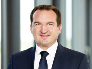 Unsere Gesichter vor Ort - Verbundvolksbank OWL Jahresbericht